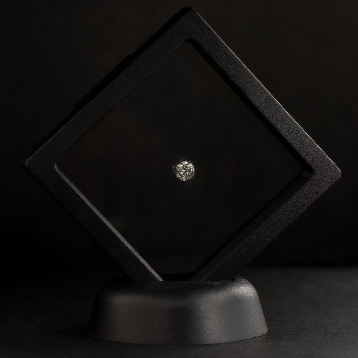 0.75 Carat Diamond | Diamonds in Space – Diamonds In Space